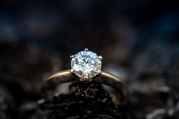 Diamond Prices Stable After Year of Declines