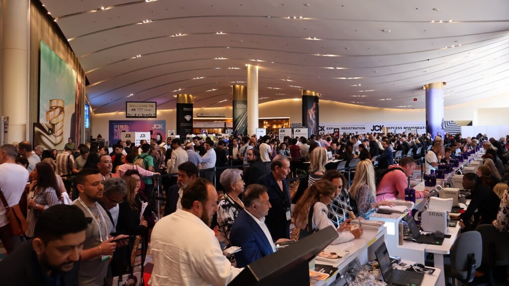 Diamond Trade Slow as Vegas Shows Close to Mixed Reviews