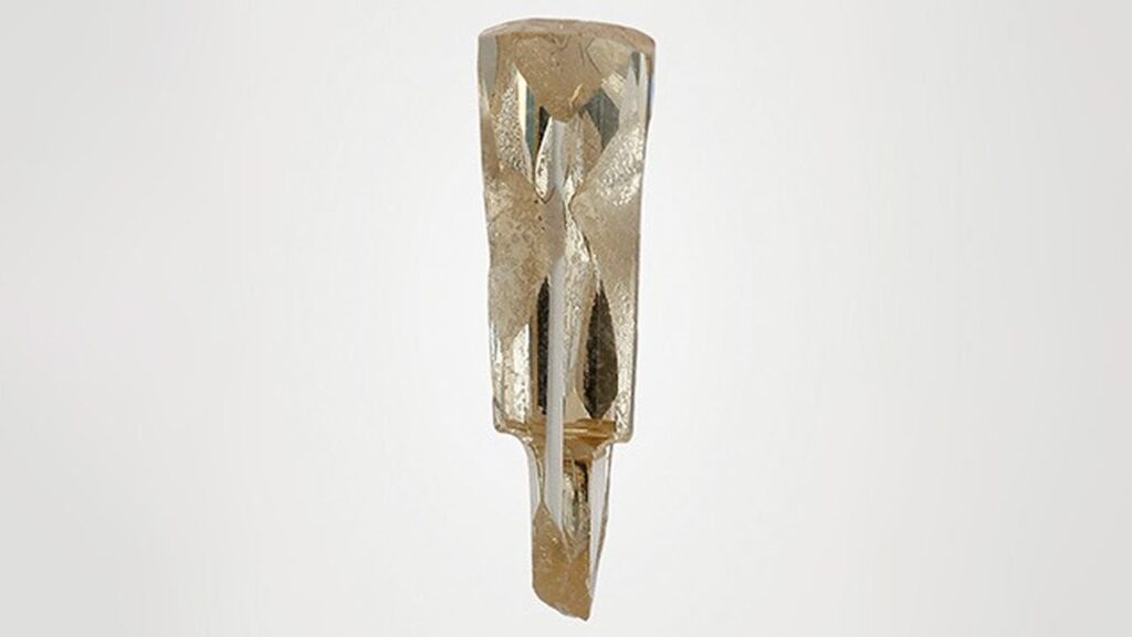Cricket Bat-Shaped Diamond Submitted to GIA for Testing