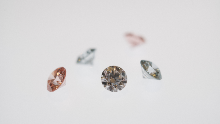 De Beers Reduces Prices of Lightbox Lab-Grown Diamonds