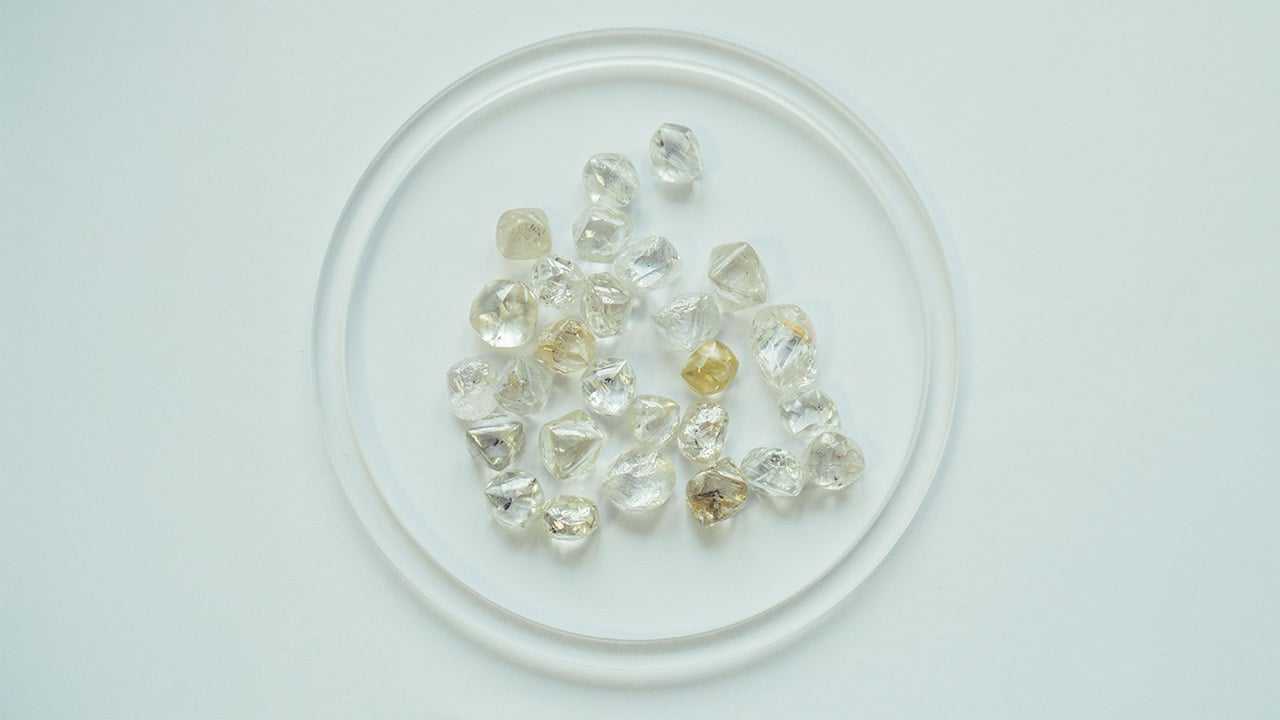 Alrosa Sales Slide as Weak Demand Persists