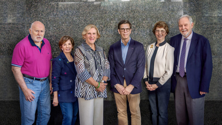 GIA Honors Susan Jacques with Distinguished Achievement Award