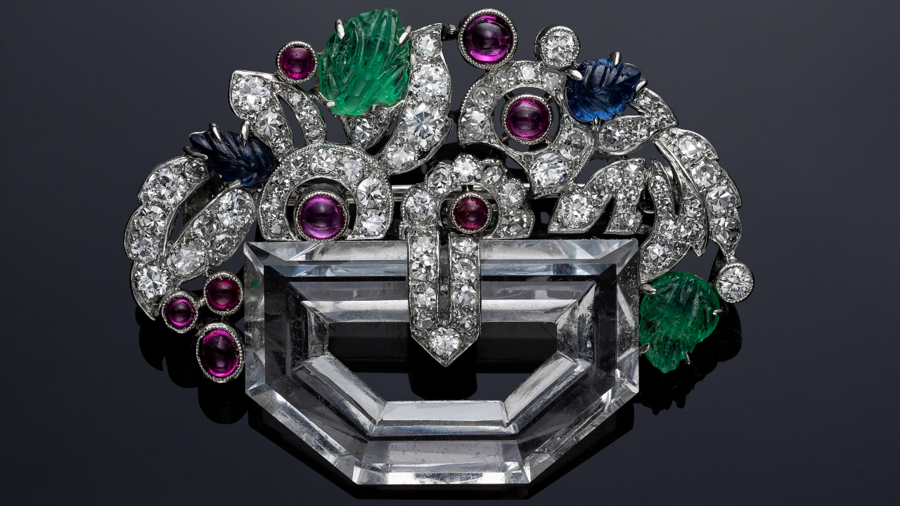 A Collector’s Guide to Brooch Styles That Never Get Old